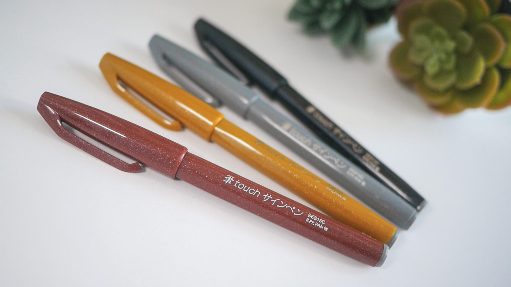 6 Best Brush Pens for Beginner Lettering and Calligraphy ⋆ HAY studio