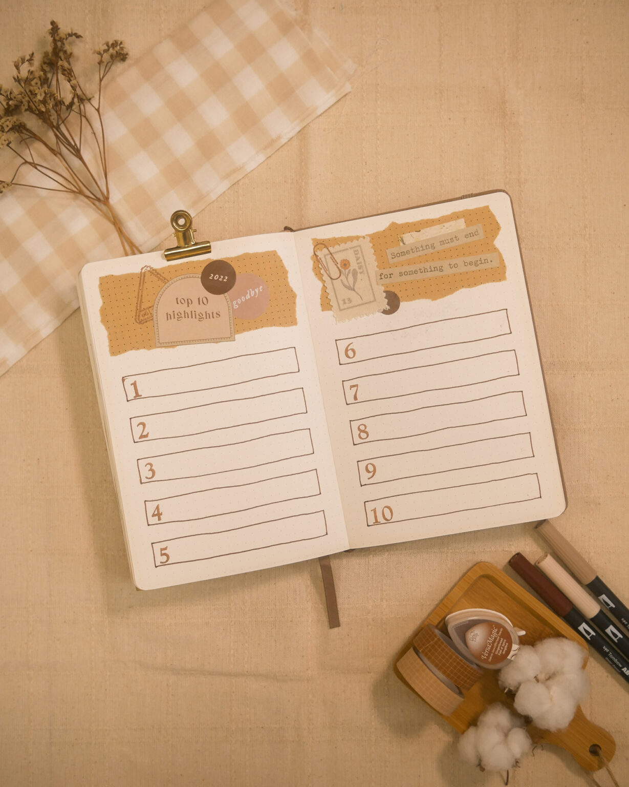 Year-End Journaling Ideas to Wrap Up Your Year (Free Printable Prompts ...