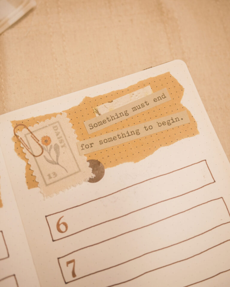 Year-End Journaling Ideas to Wrap Up Your Year (Free Printable Prompts ...